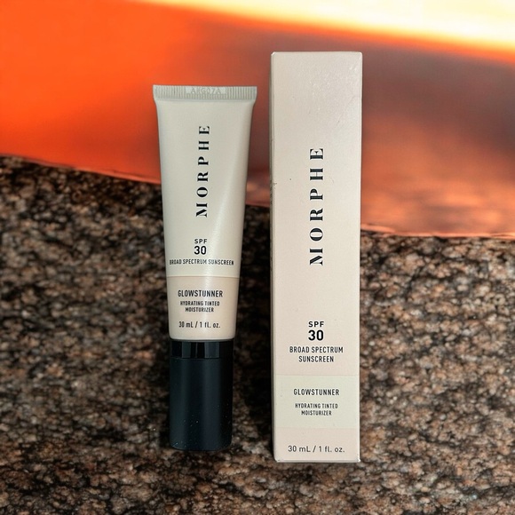 Morphe | Makeup | Morphe Glow Stunner Spf3 Light Glow 2 New In Package ...